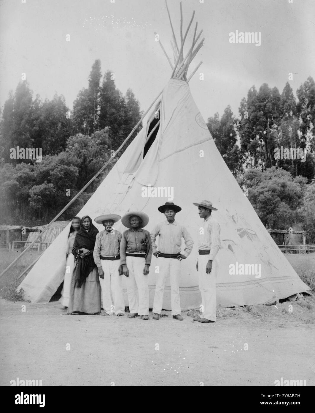 Yaqui Black and White Stock Photos & Images - Alamy