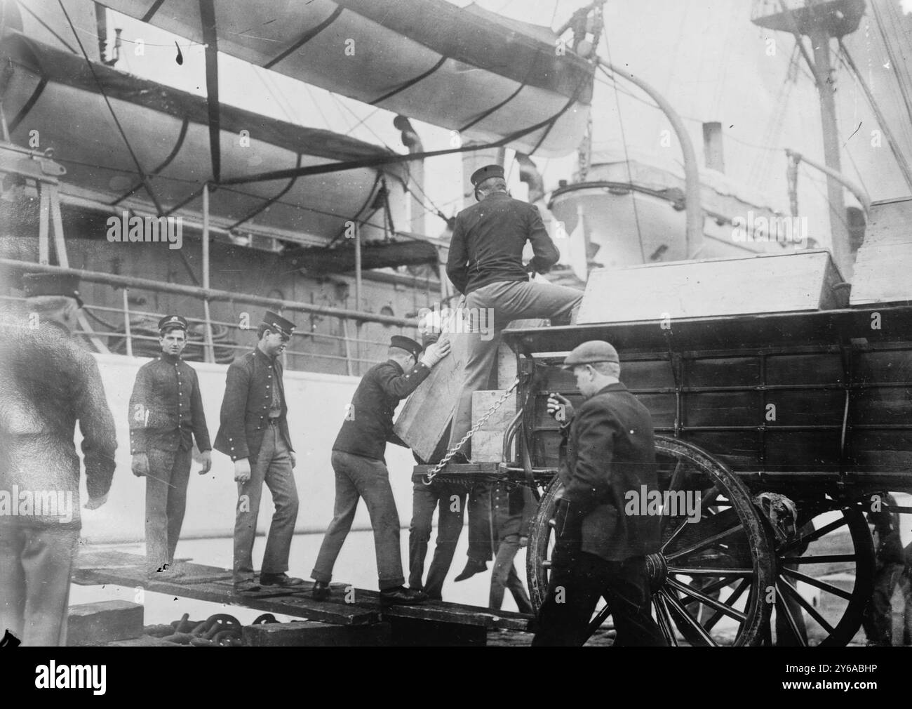 Uss prairie Black and White Stock Photos & Images - Alamy