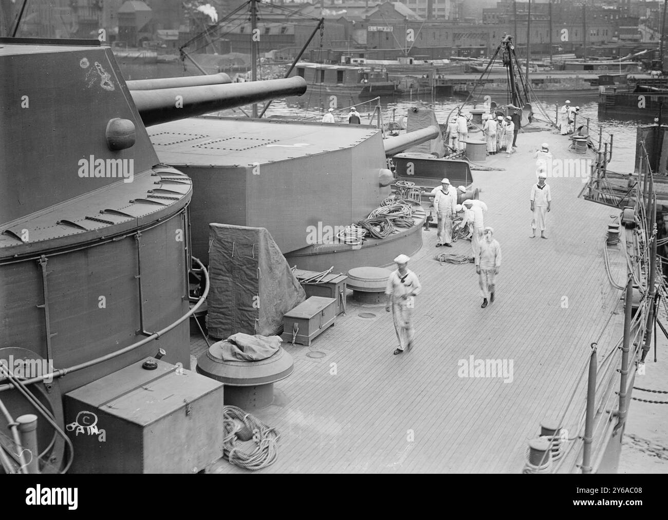 Turrets on UTAH ship, Photo shows the dreadnought battlship USS Utah ...
