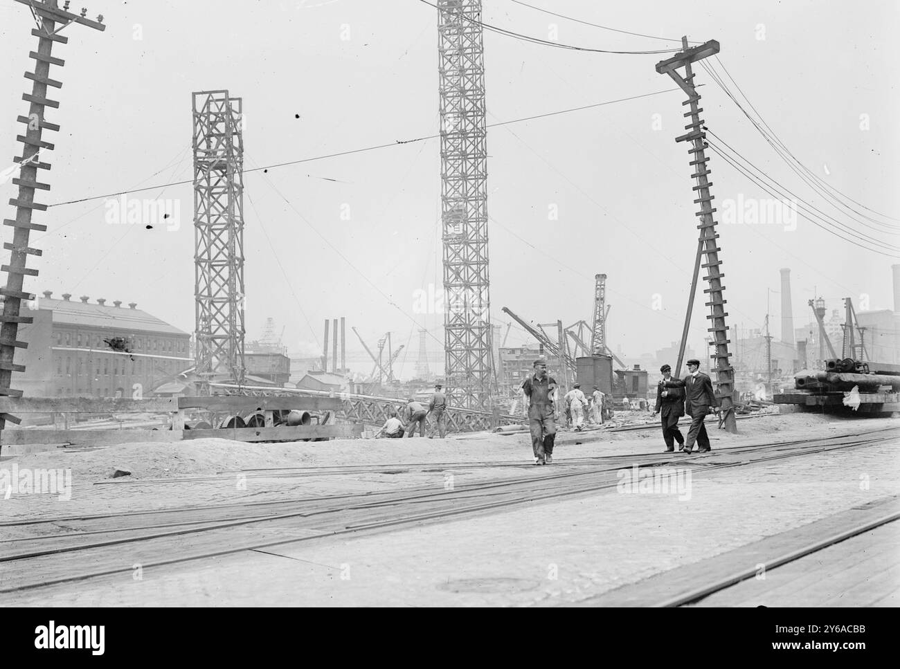 Bldg dock hi-res stock photography and images - Alamy