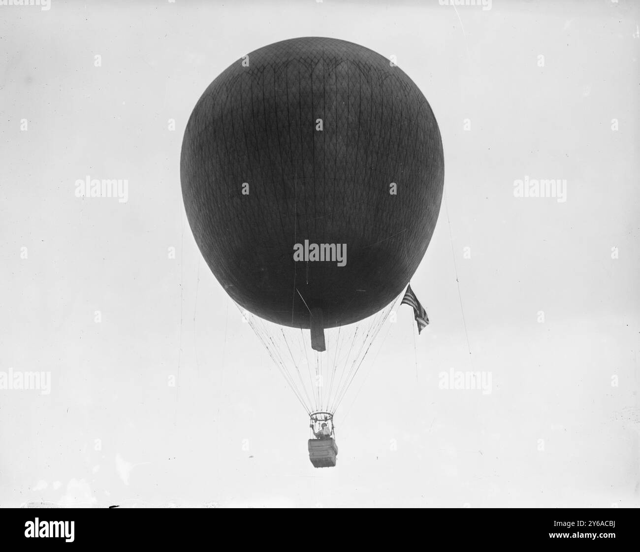 Hydrogen 5 Black and White Stock Photos & Images - Alamy