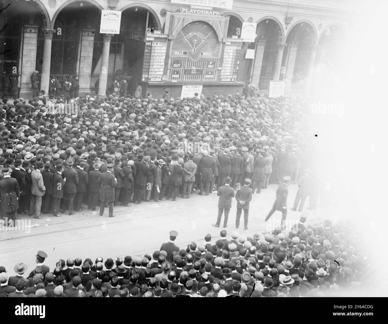 Crowd watching 'playograph' at Herald Building, World Series, 1911 ...