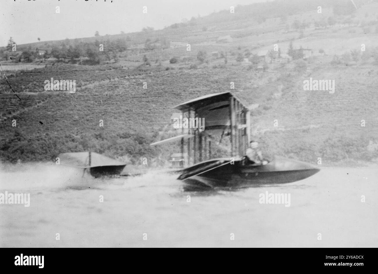 Curtiss 'Flying boat', Photo probably shows the Flying Fish, the first ...