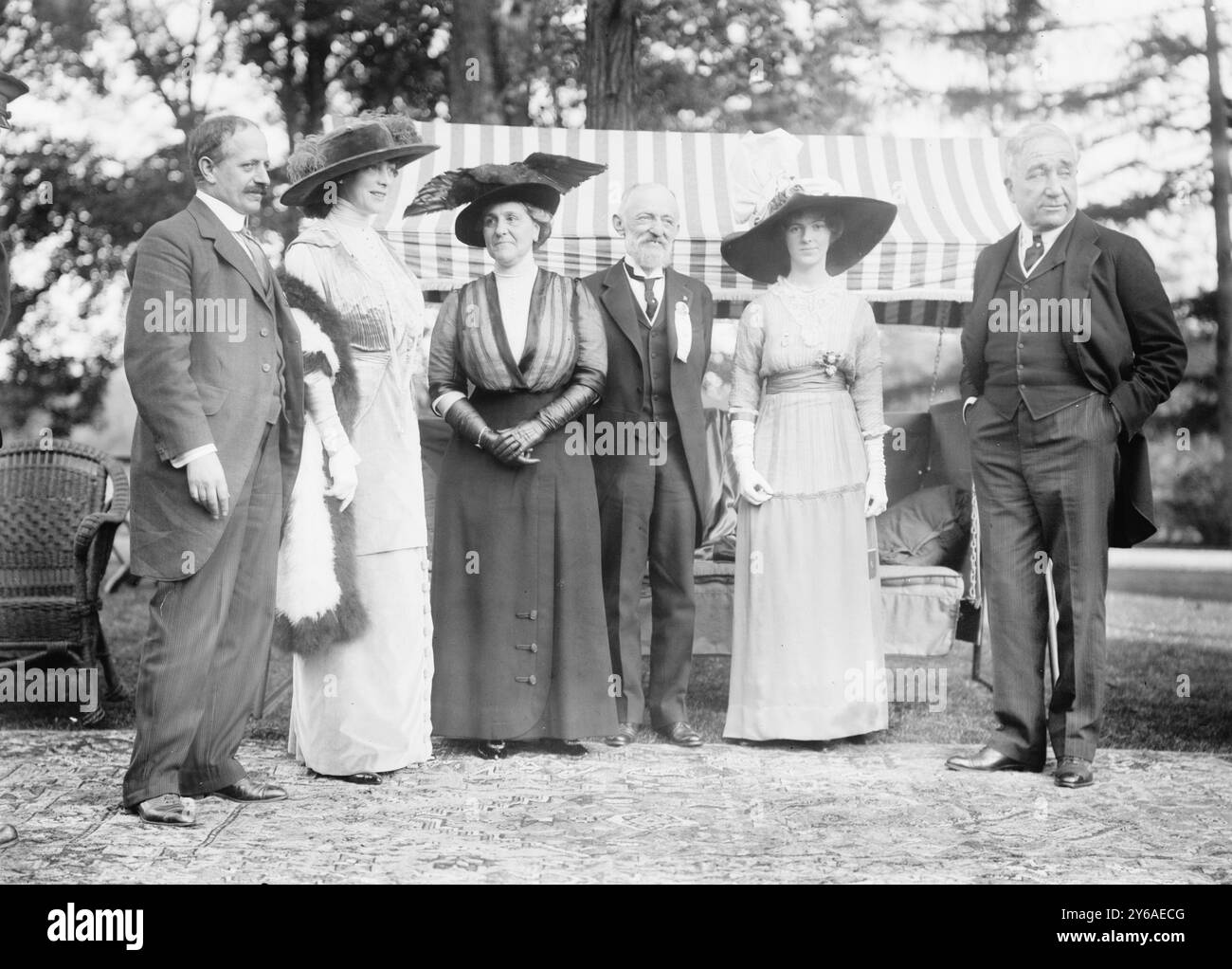 L.L. Bonheur; Mrs. Cochran i.e., Cockran; O. Straus & wife; Mrs. T ...