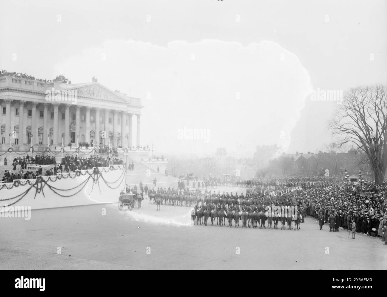 Wilson arrives at Capitol, Photo shows crowd and cadets on horseback at ...