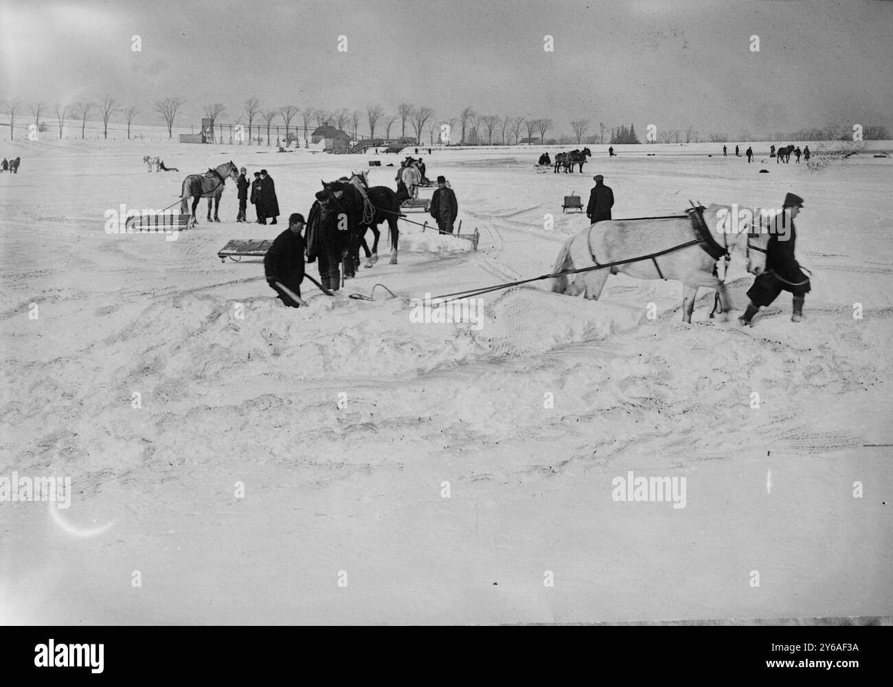 Ice scraping Black and White Stock Photos & Images - Alamy