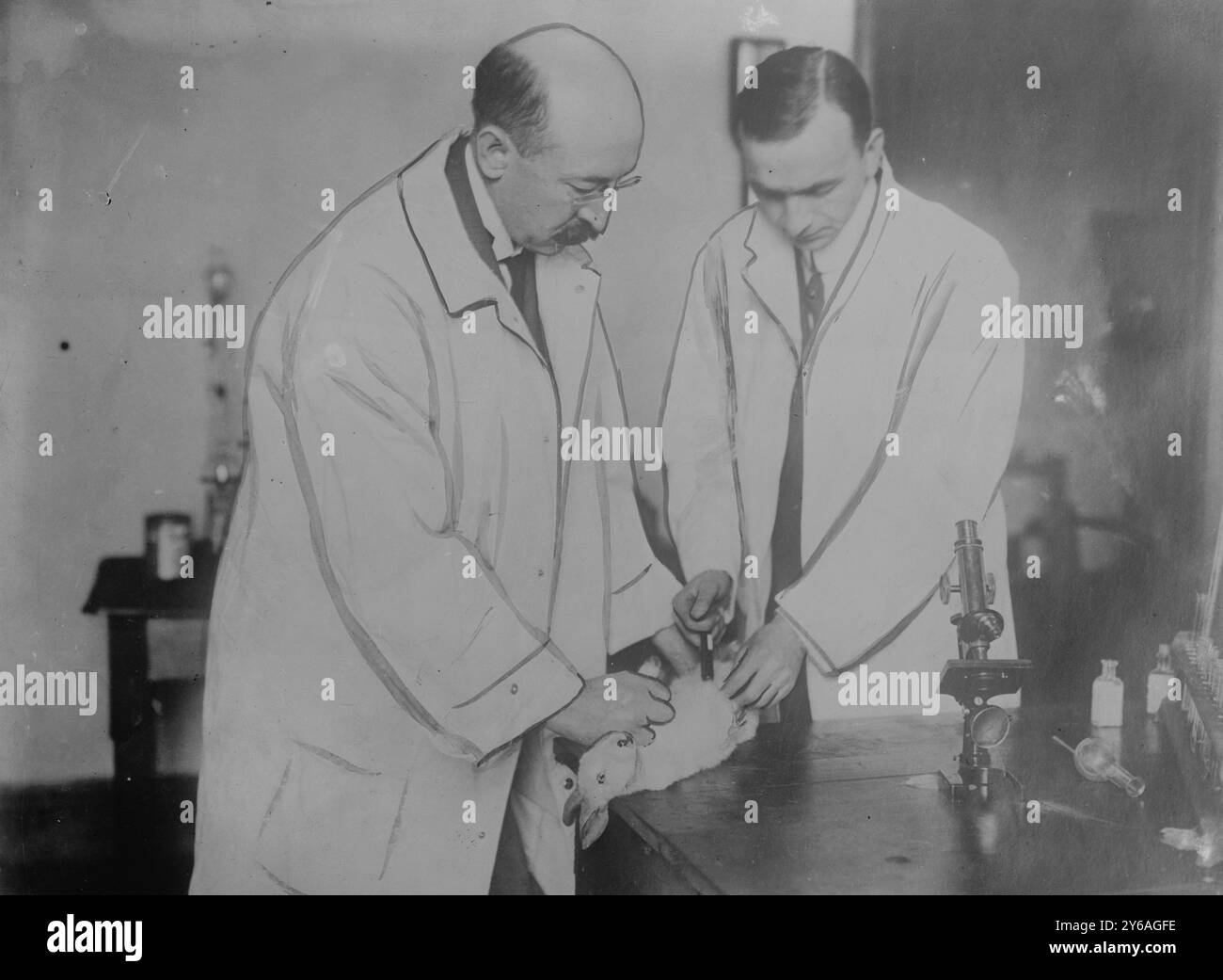 Tuberculosis Serum Black And White Stock Photos Images Alamy