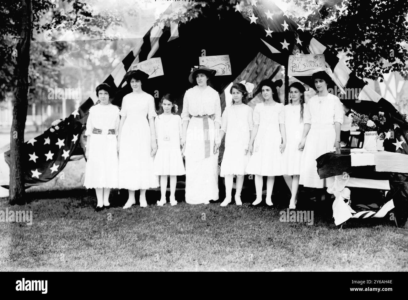 Elizabeth mayes hi-res stock photography and images - Alamy