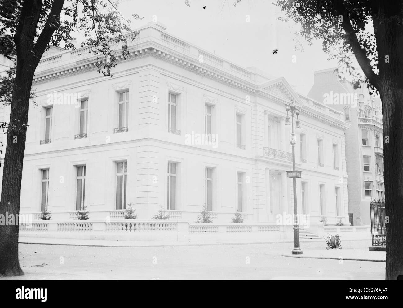 American tobacco company founder james b hi-res stock photography and ...