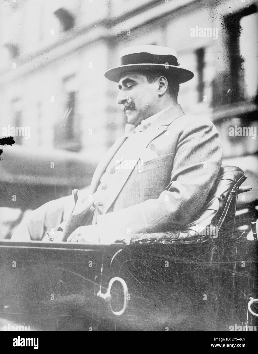 Wolf street Black and White Stock Photos & Images - Alamy