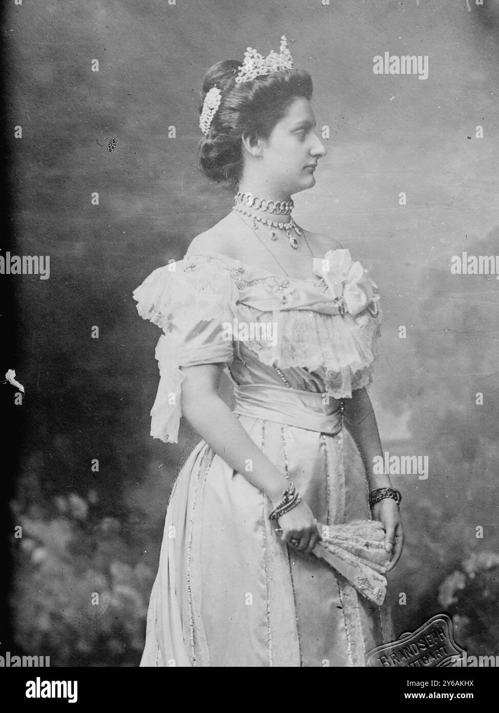 Married duke robert hi-res stock photography and images - Alamy