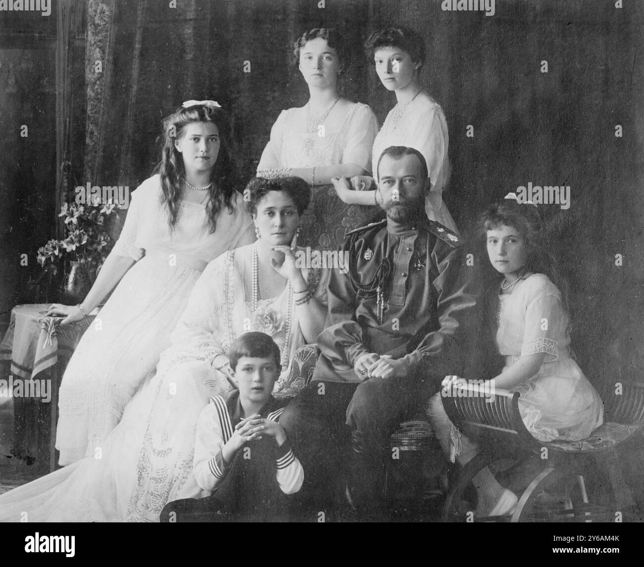 Royal Russian family, Photo shows members of the Romanovs, the last ...