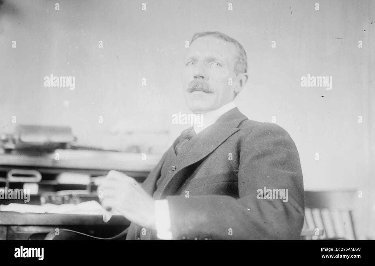 Judge charles j hi-res stock photography and images - Alamy