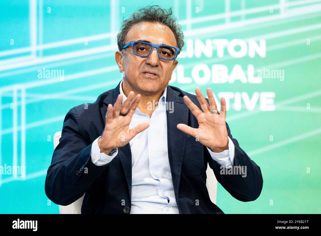 Founder and ceo chobani and tent partnership for refugees hi-res stock ...