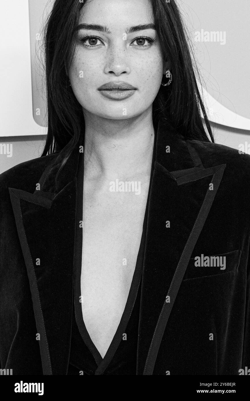 Womenswear spring summer 2025 Black and White Stock Photos & Images - Alamy
