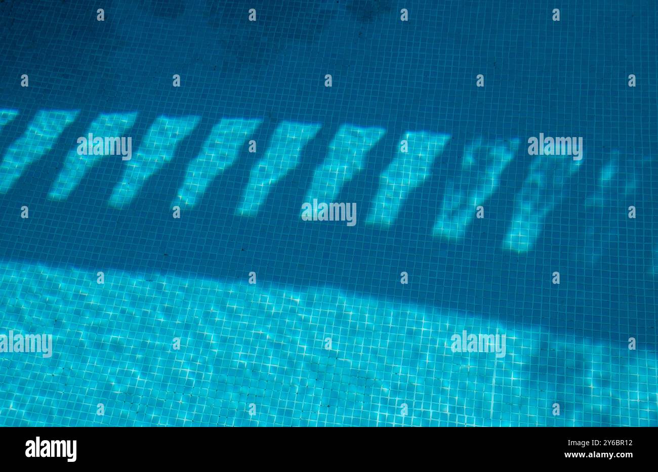 Shadow on bottom of swimming pool hi-res stock photography and images ...