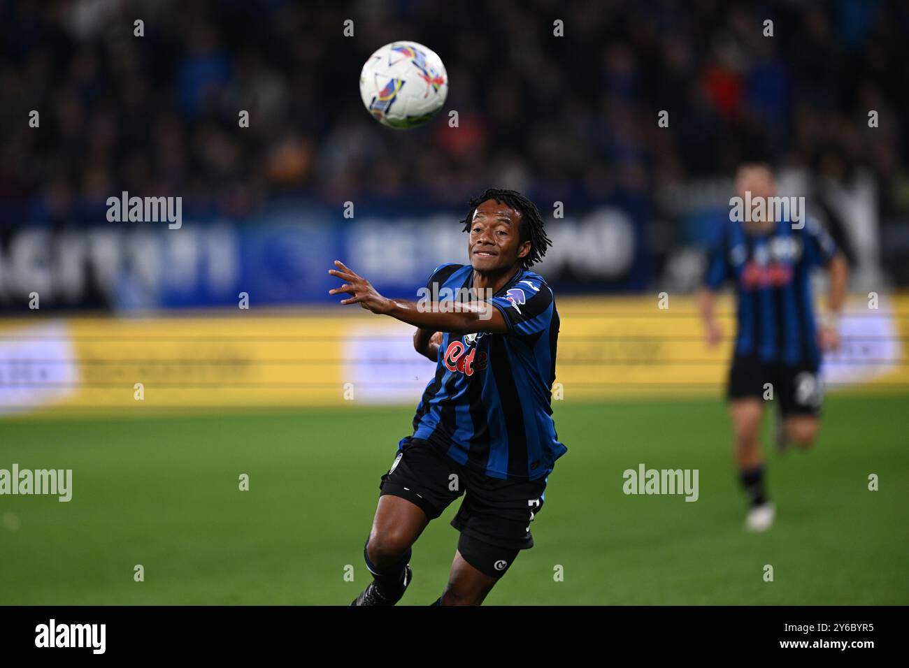 Juan cuadrado atalanta hi-res stock photography and images - Alamy
