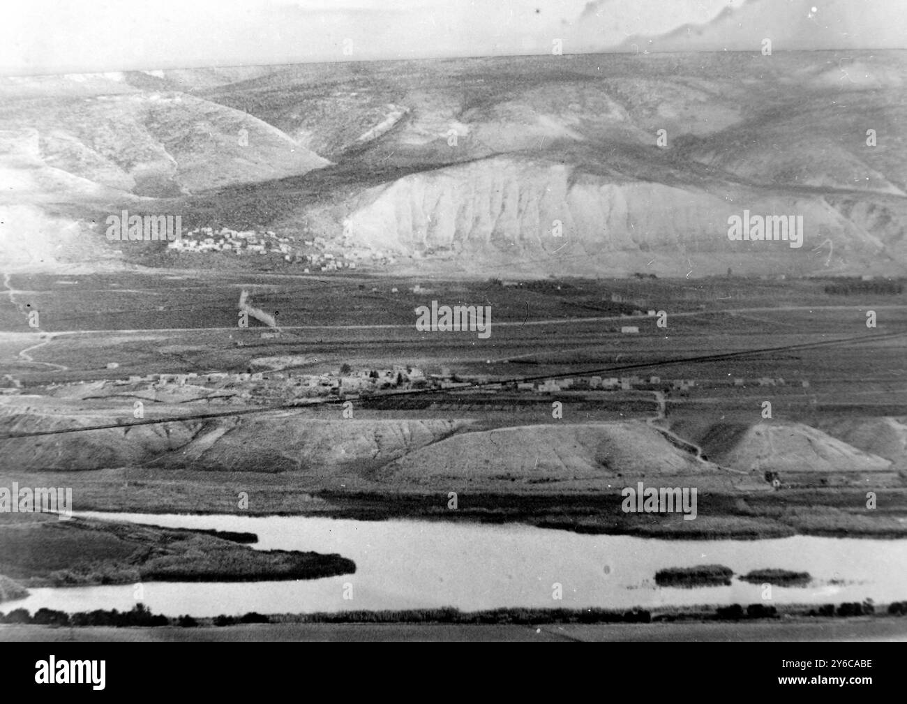 Jordan israel border Black and White Stock Photos & Images - Alamy