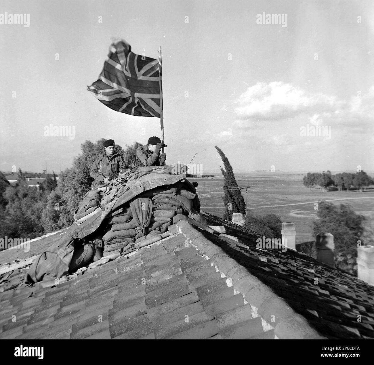 ARMY BRITISH TROOPS KEEP LOOKOUT ON ROOFTOPS IN NICOSIA, CYPRUS ; 30 ...