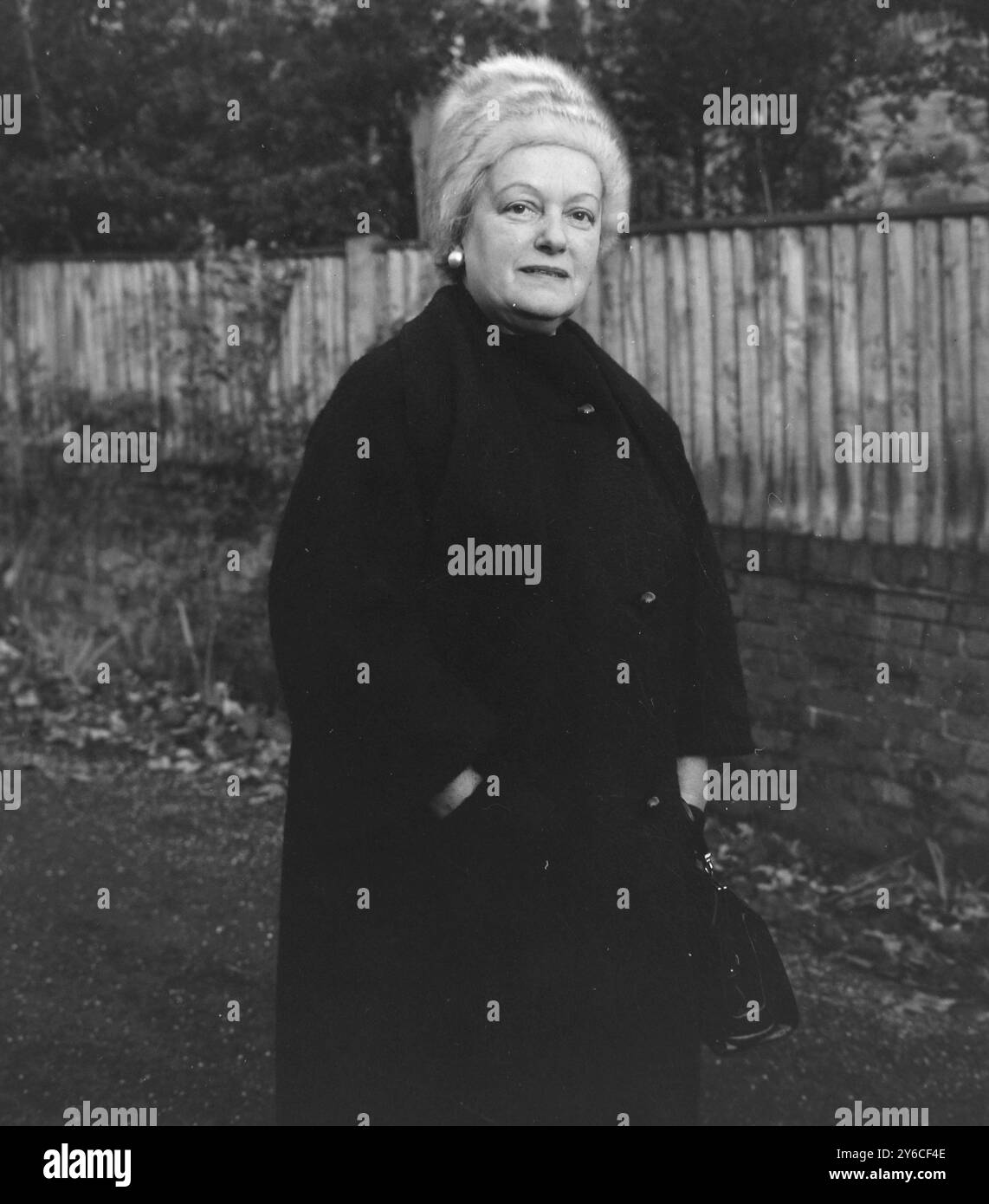 ANNA DORA GAITSKELL TO BECOME A BARONESS / ; 23 DECEMBER 1963 Stock ...