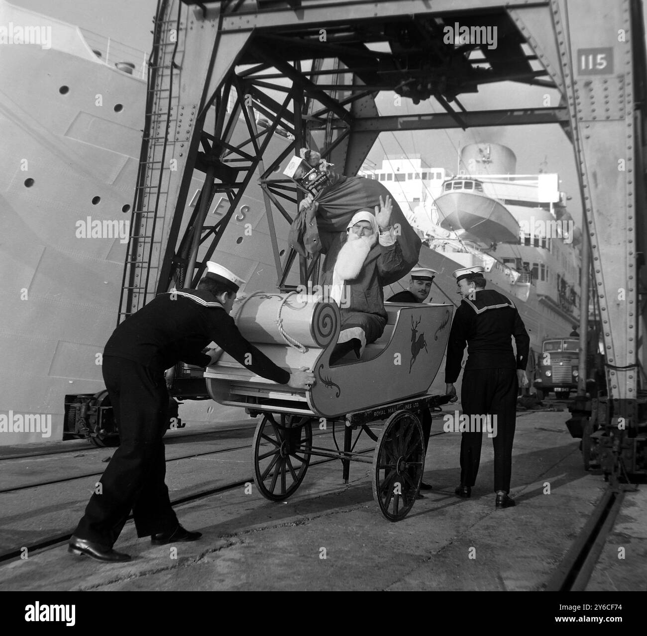 Rms andes hi-res stock photography and images - Alamy