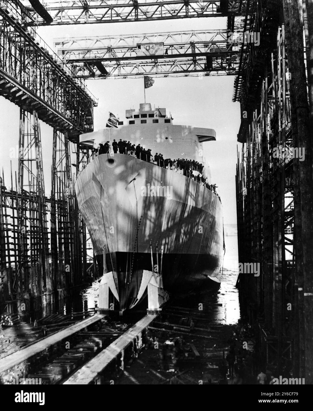 Hms fearless hi-res stock photography and images - Alamy