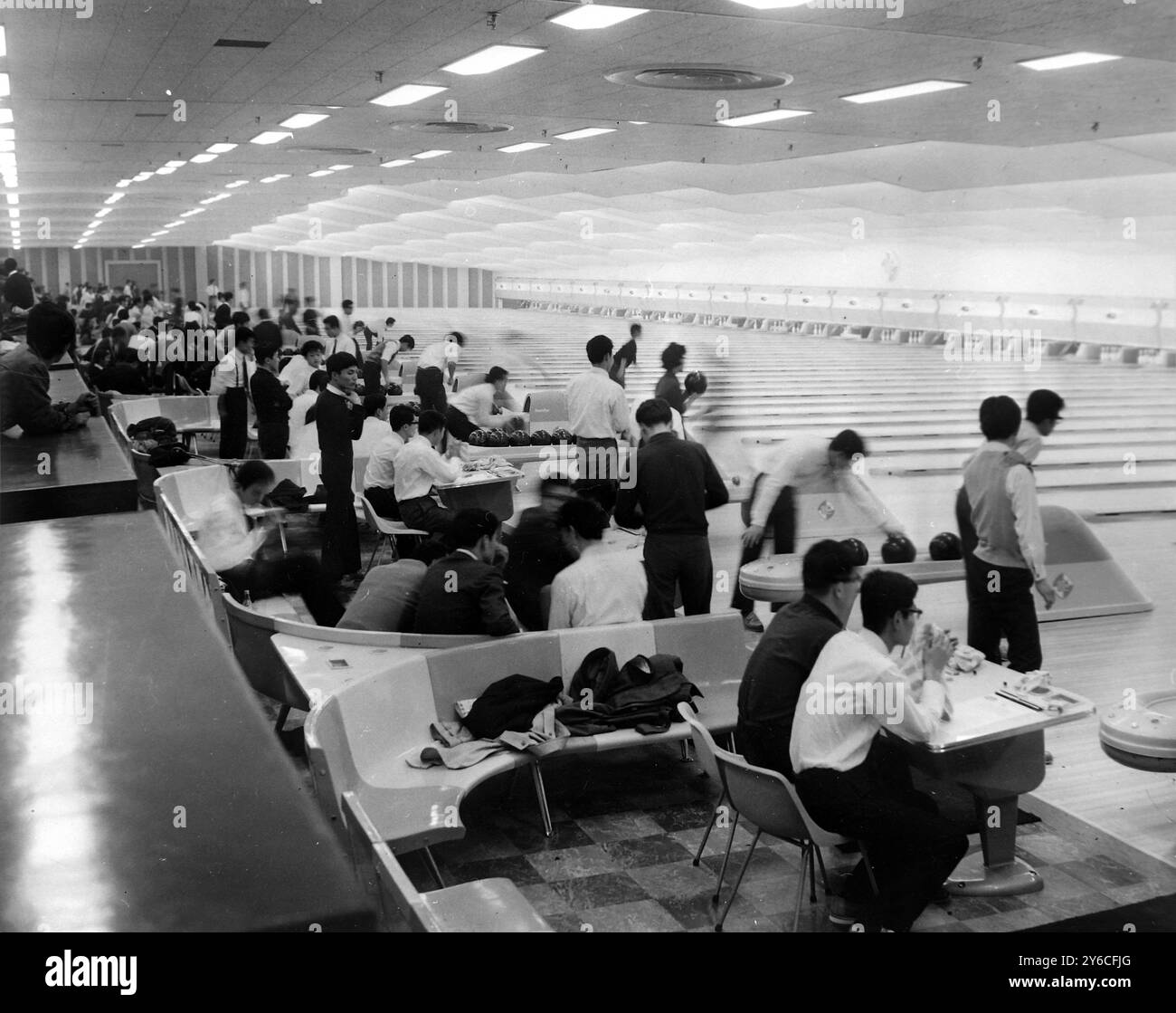 BIGGEST BOWLING CENTRE IN THE WORLD IN TOKYO ; 18 DECEMBER 1963 Stock ...