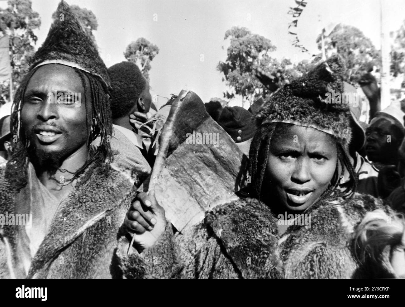 INDEPENDENCE MAU MAU LEADERS EMERGE & GIVE UP ARMS IN NAIROBI, KENYA ...