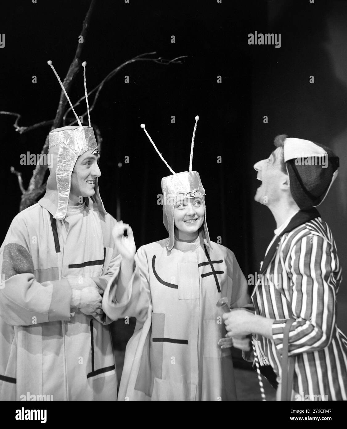 THEATRE THE PANTHER AND THE UNICORN PADDY WOODS, GEOFFREY ATKINSON AND ...