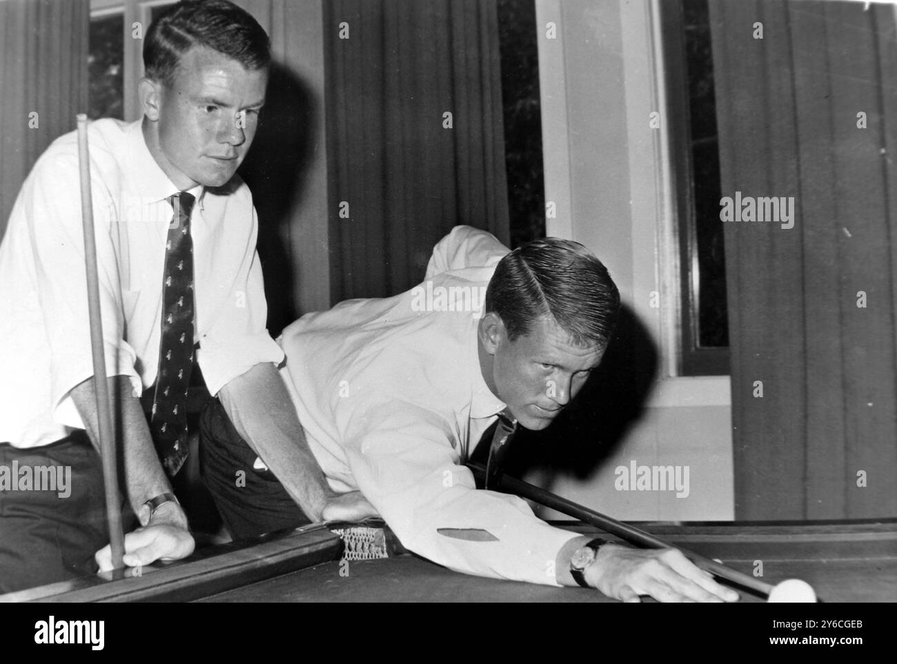 CRICKETER GRAEME POLLOCK WITH P POLLOCK PLAYING SNOOKER IN BRISBANE ...