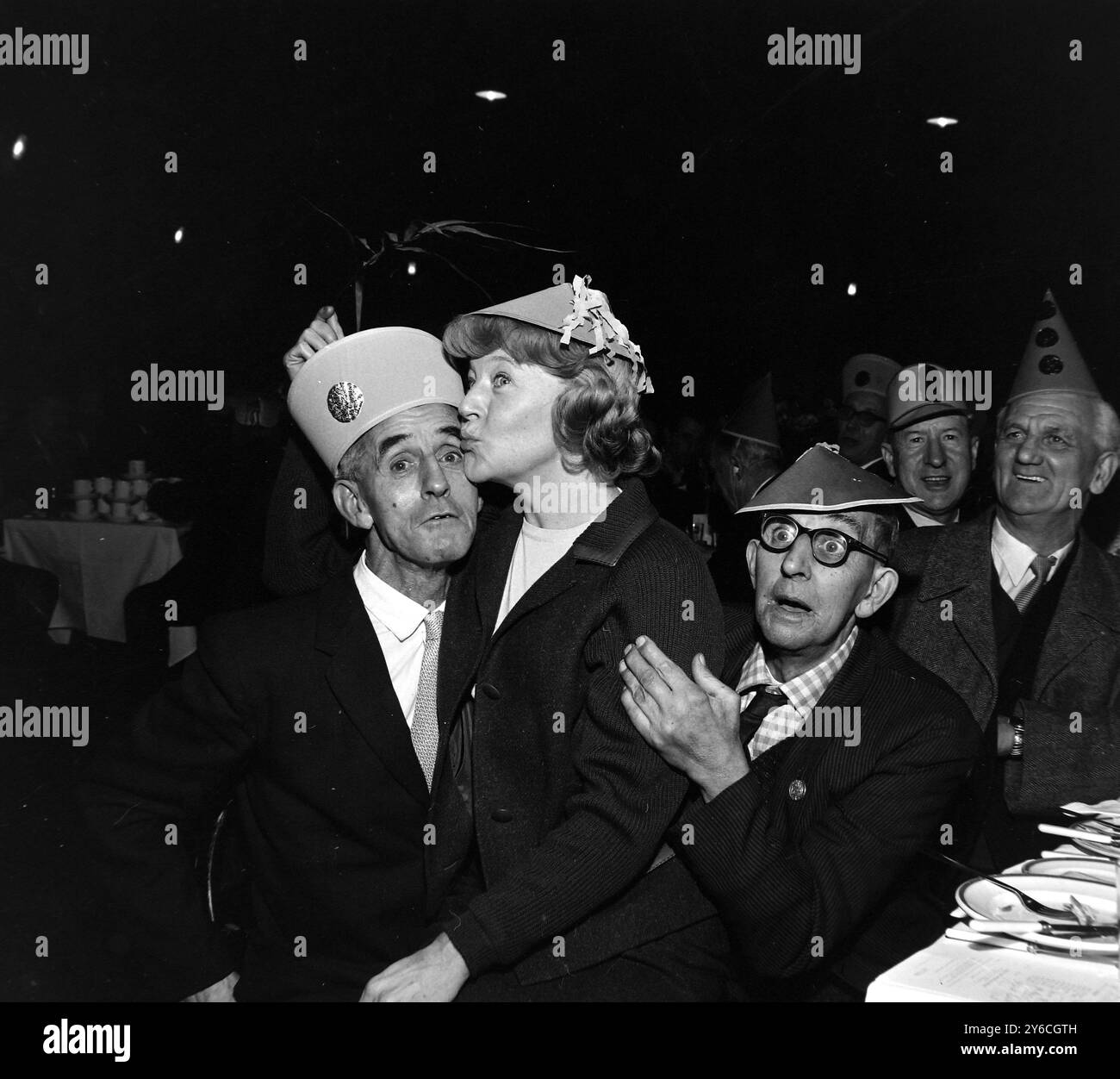 DORA BRYAN AND EDWARD ADAMS IN CHRISTMAS SPIRIT IN LONDON / ; 10 ...