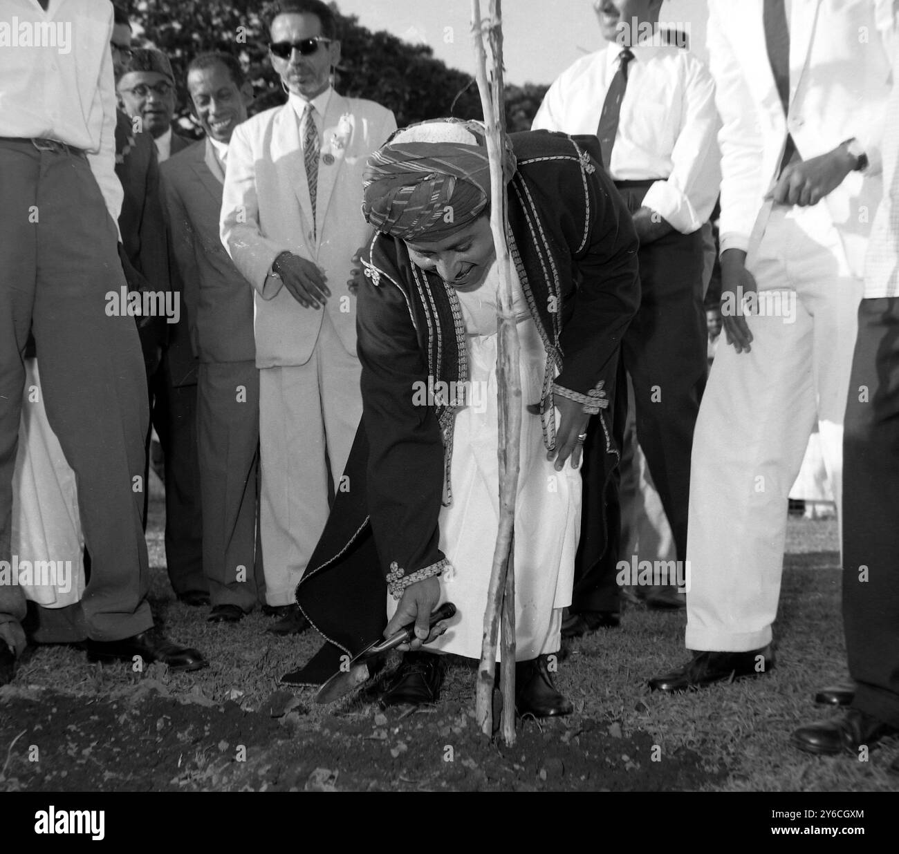 SEYYID JAMSHID BIN ABDULLAH SULTAN OF ZANZIBAR PLANTING TREE TO MARK ...