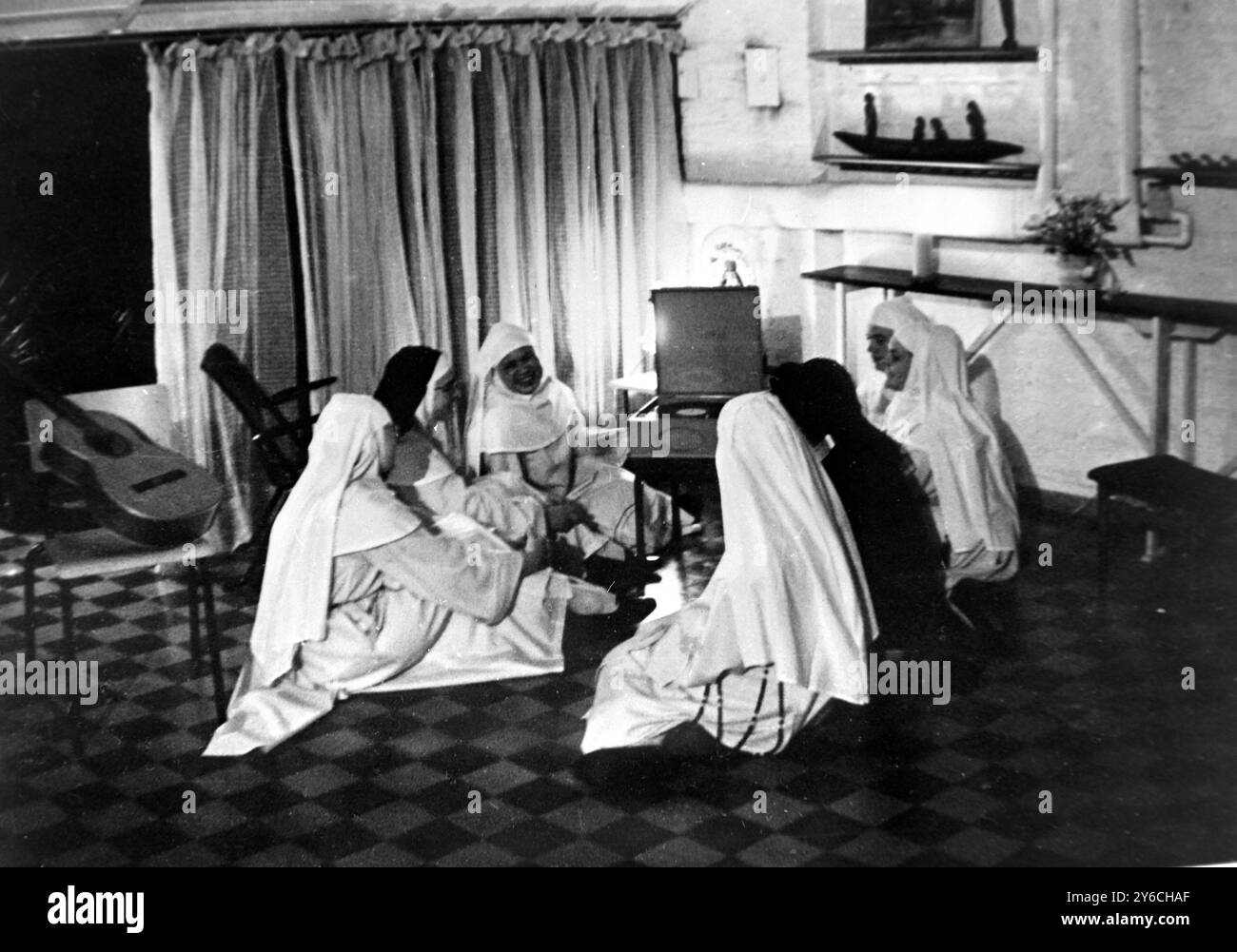 DOMINICAN SISTERS NUNS IN FISCHERMONT, BELGIUM / ; 6 DECEMBER 1963 ...