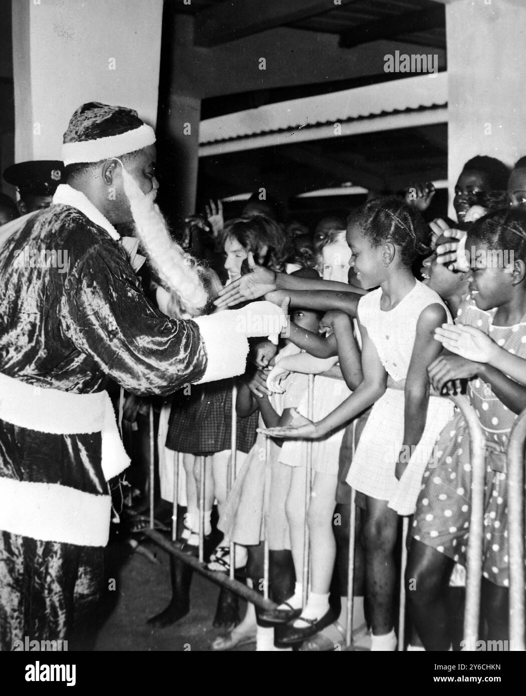 CHRISTMAS SANTA VISIT CHILDREN IN LAGOS ; 3 DECEMBER 1963 Stock Photo ...