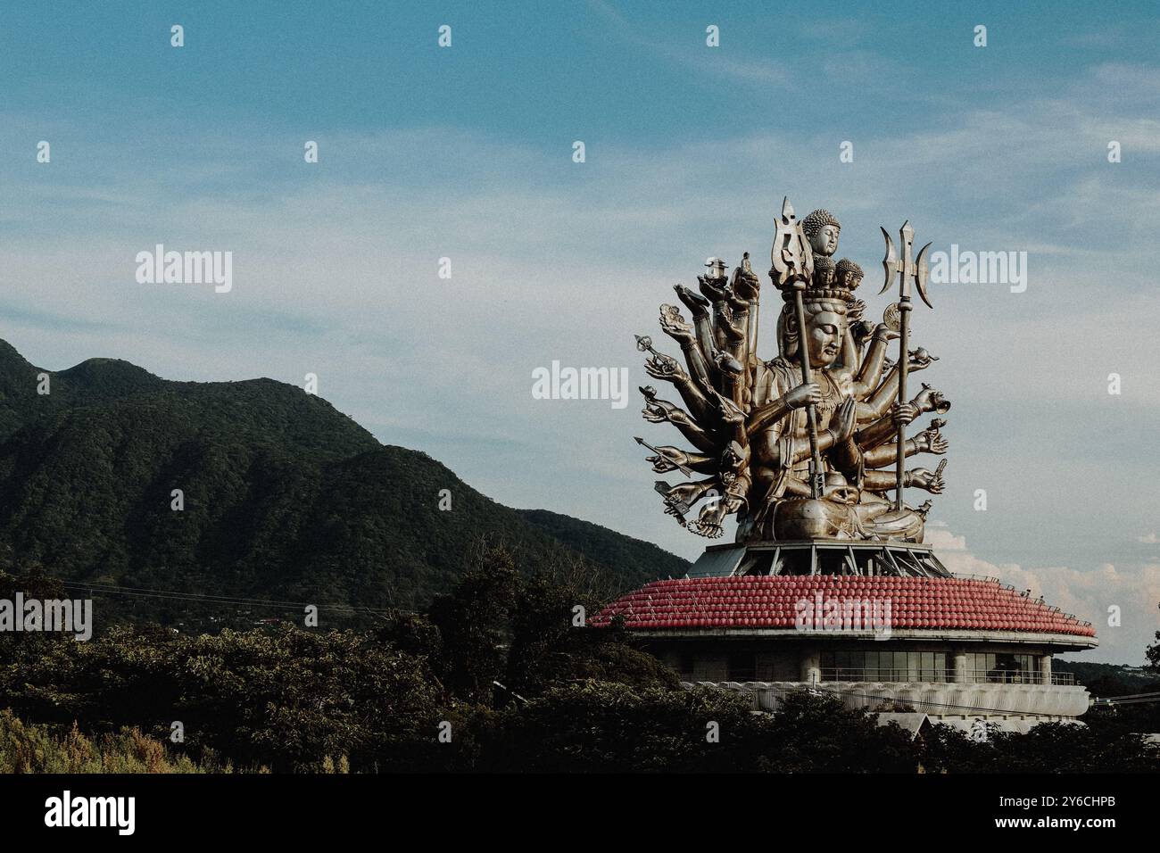 Thousand hand bodhisattva hi-res stock photography and images - Alamy