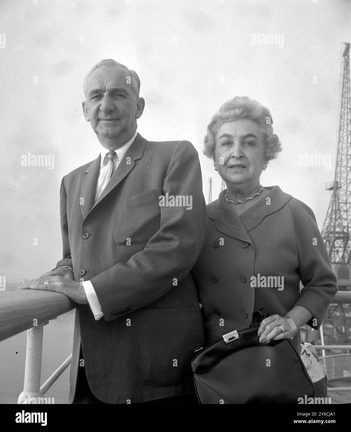 WEBSTER ATWELL DALLAS ATTORNEY WITH WIFE IN SOUTHAMPTON / ; 27 NOVEMBER ...