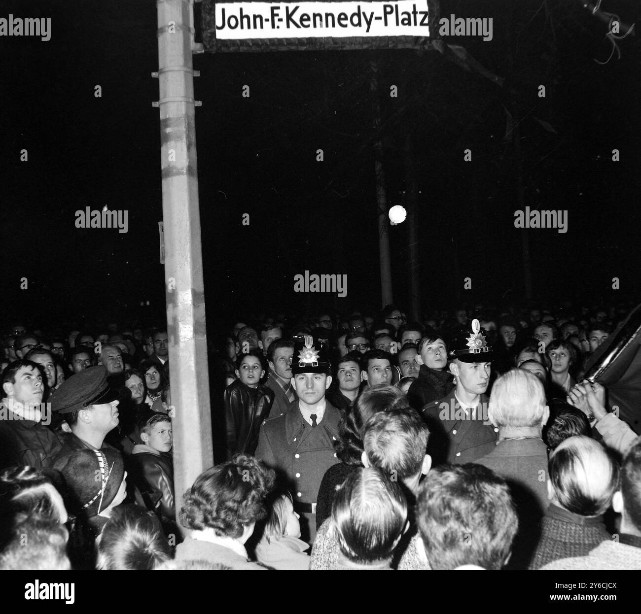 JOHN F KENNEDY PLACE IN BERLIN ; 27 NOVEMBER 1963 Stock Photo - Alamy
