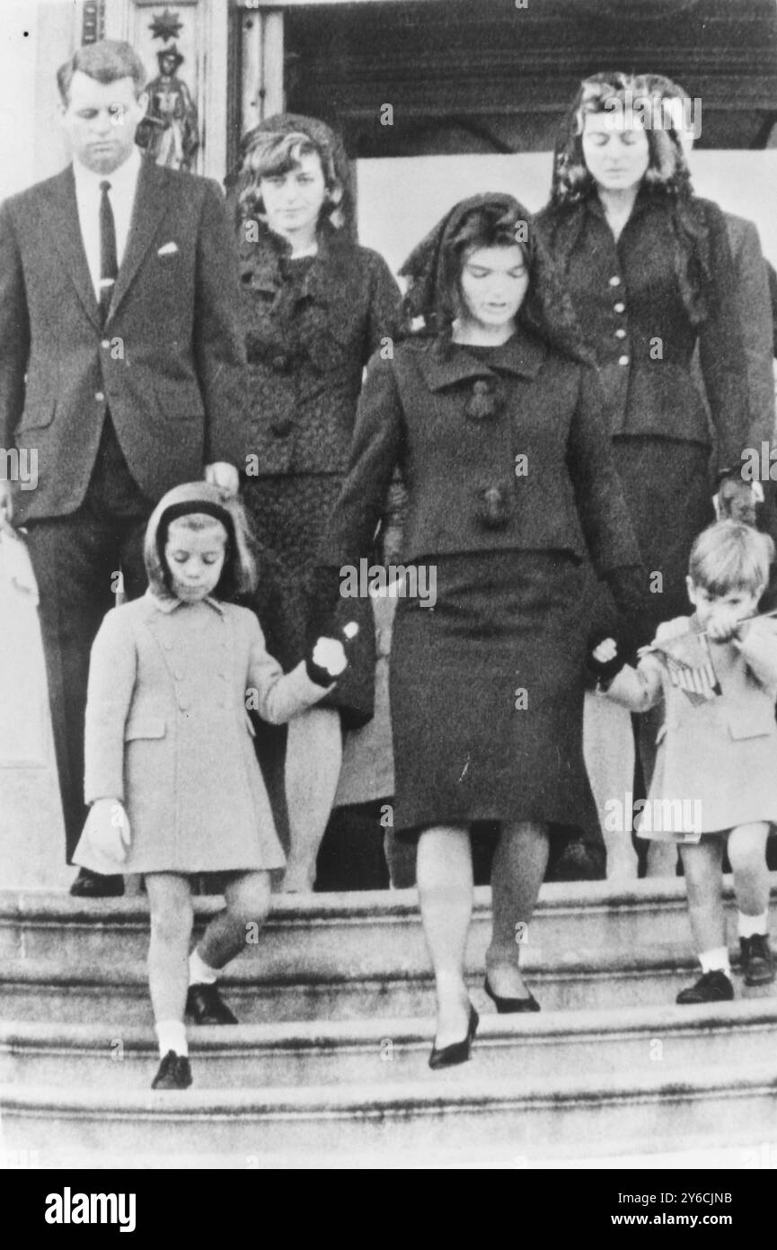 ASSASSINATION OF US AMERICAN PRESIDENT JOHN F KENNEDY JFK - WIFE JACKIE ...