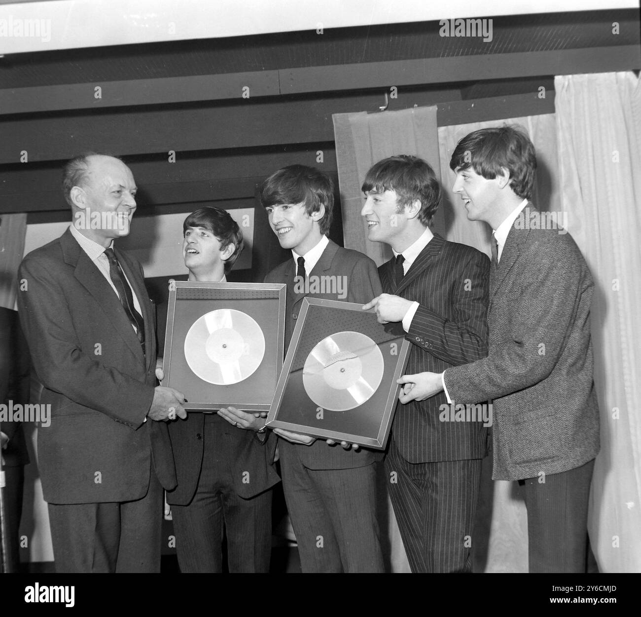 Beatles november 1963 beatles in hi-res stock photography and images ...