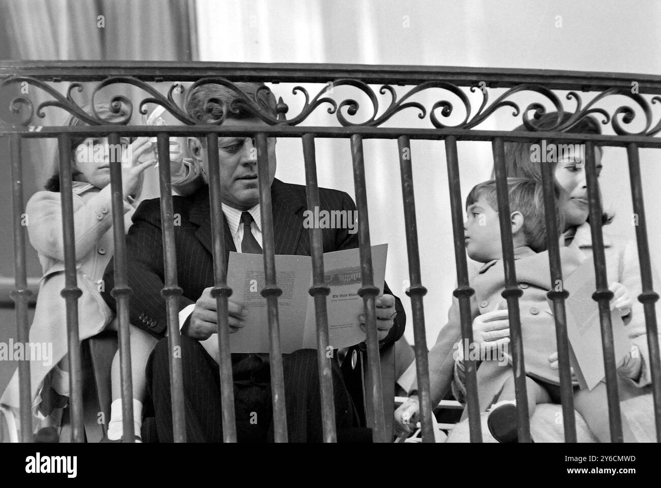 US AMERICAN PRESIDENT JOHN F KENNEDY JFK WITH FAMILY WATCH BLACKWATCH ...