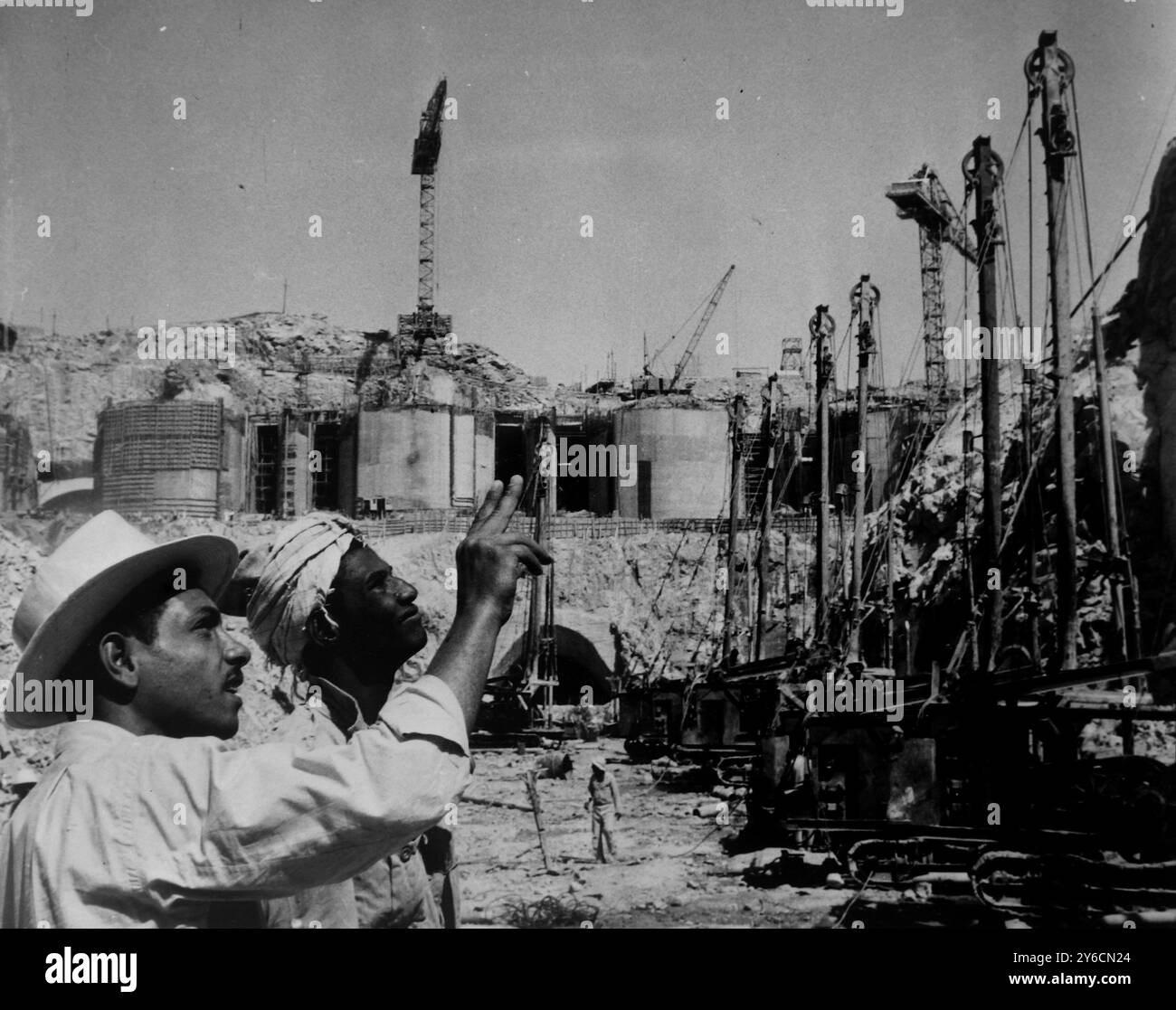 THE ASWAN DAM PROJECT, RIVER NILE VALLEY ; 14 NOVEMBER 1963 Stock Photo ...