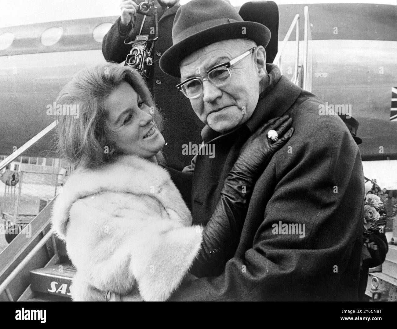 ANN MARGARET ACTRESS IN STOCKHOLM WITH HER UNCLE HASSE OLSSON / ; 13 ...