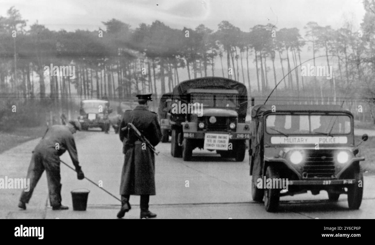 US ARMY ARMY CONVOY PASSING THROUGH CHECKPOINT BRAVO IN WEST GERMANY ...