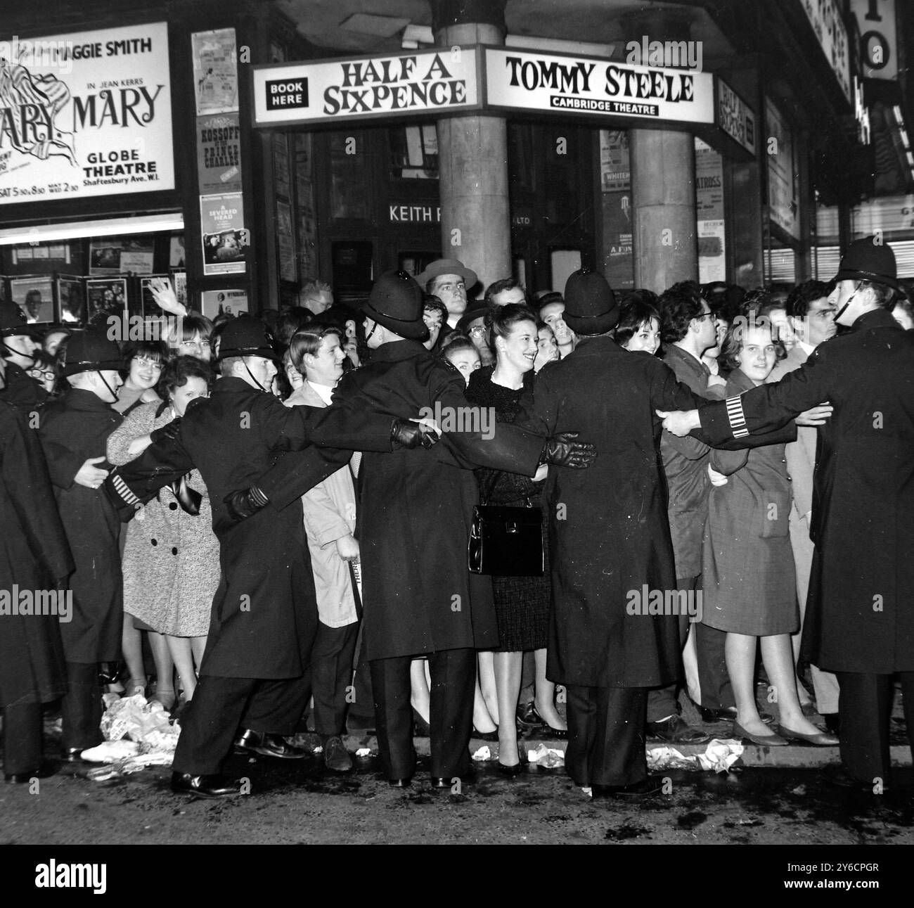 Beatles at the royal variety show hi-res stock photography and images ...