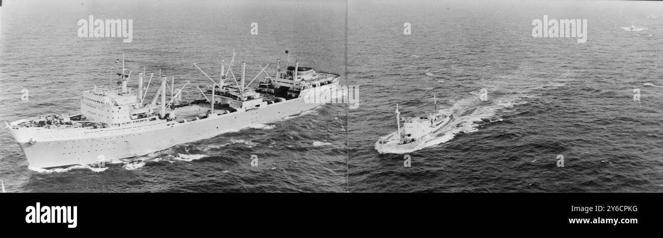 SHIP WHALING FLOTILLA OF SOVIET RUSSIA OFF VLADIVOSTOCK ; 4 NOVEMBER ...
