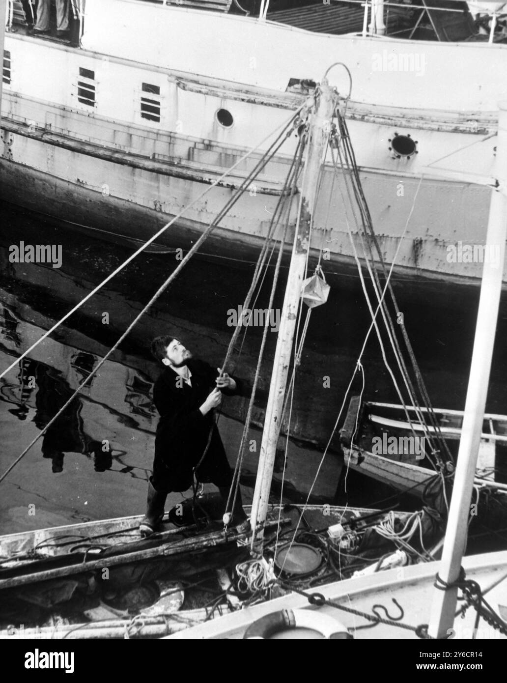 BOAT OF OLIVER ESTIENNE GALLEN THE CLOWN CRAD BOAT IN FALMOUTH / ; 31 ...