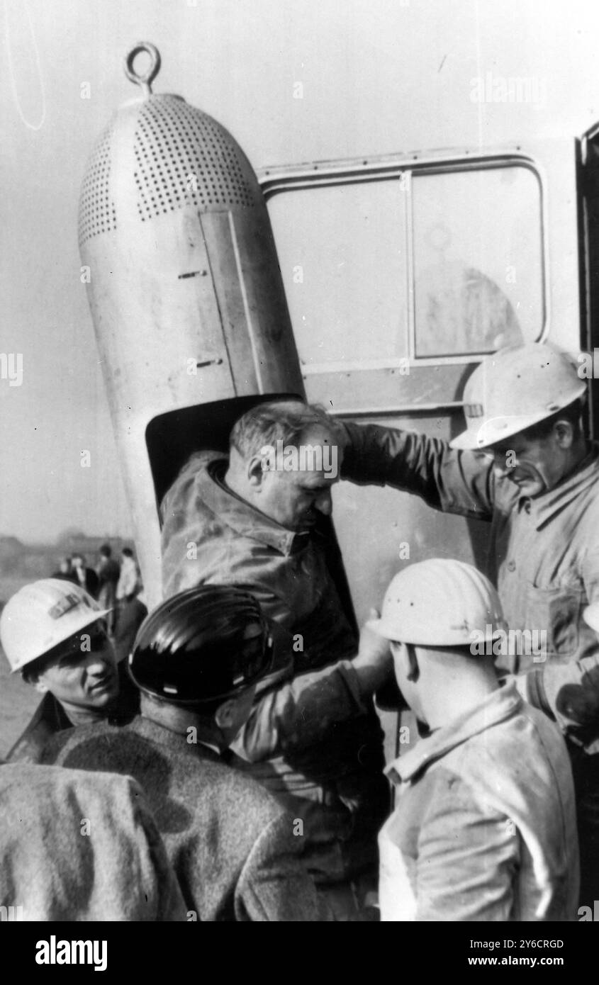MINES DISASTER AT ORE MINE LIFE SAVING DEVICE IRON TUBE PIPE TESTED IN ...