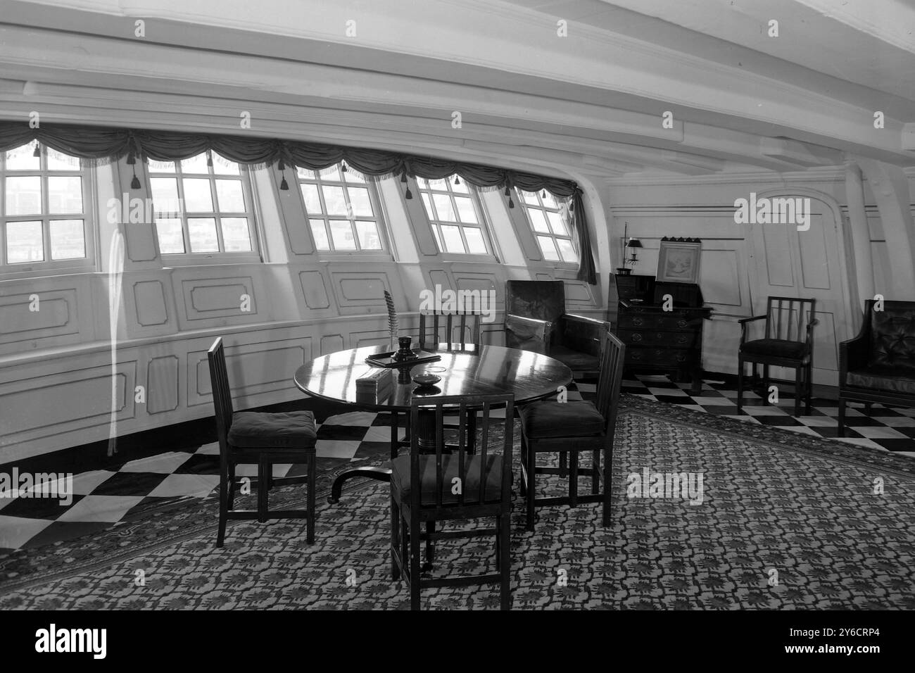 SHIPS HMS VICTORY NELSON DAY PORTRAIT DESK CABIN INTERIOR IN PORTSMOUTH ...
