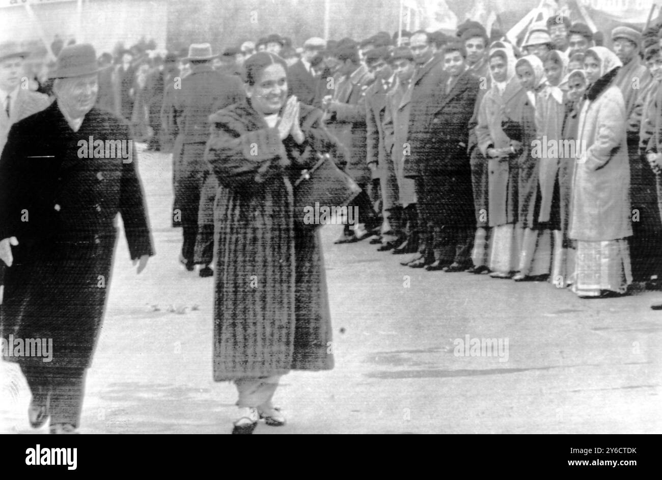 PRIME MINISTER OF CEYLON SIRIMAVO BANDARANAIKE WITH SOVIET PREMIER ...