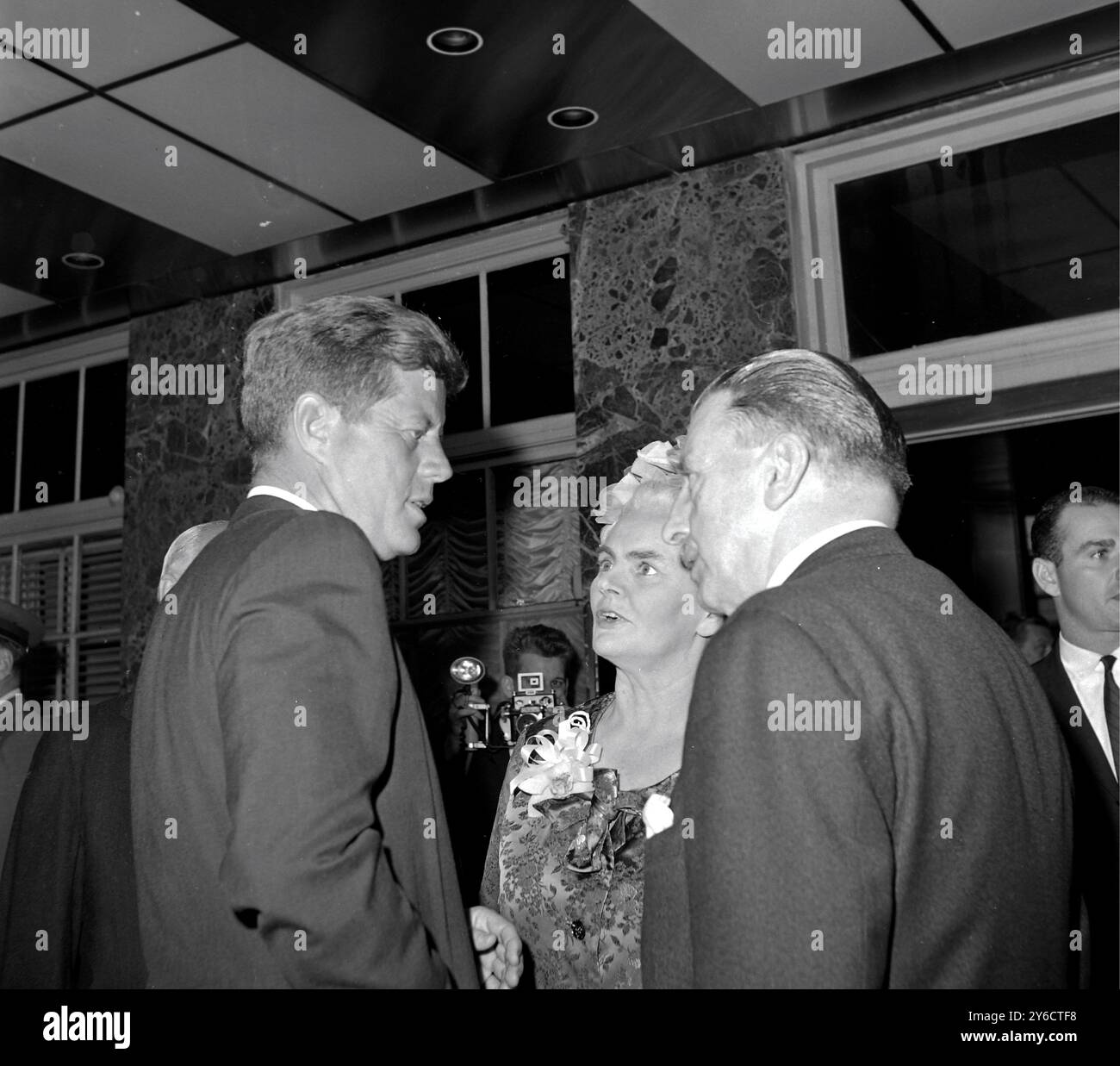 IRISH PREMIER SEAN LEMASS WITH WIFE KATHLEEN AND PRESIDENT JOHN F ...
